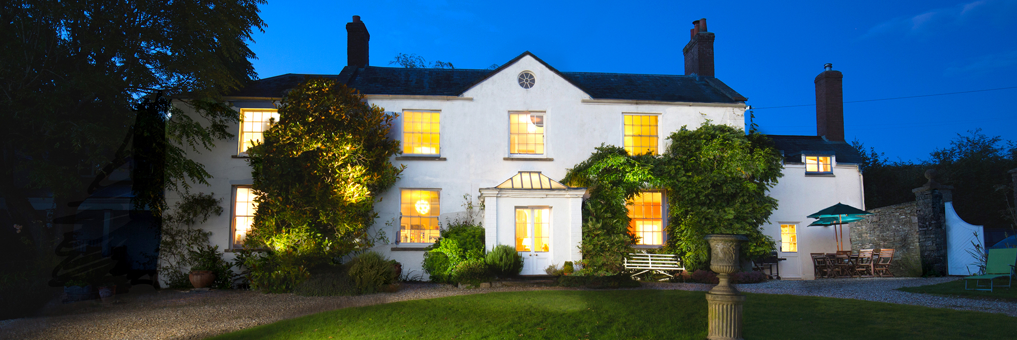 Berry House: Country House With Pool Sleeping 16 | Sleeps 12