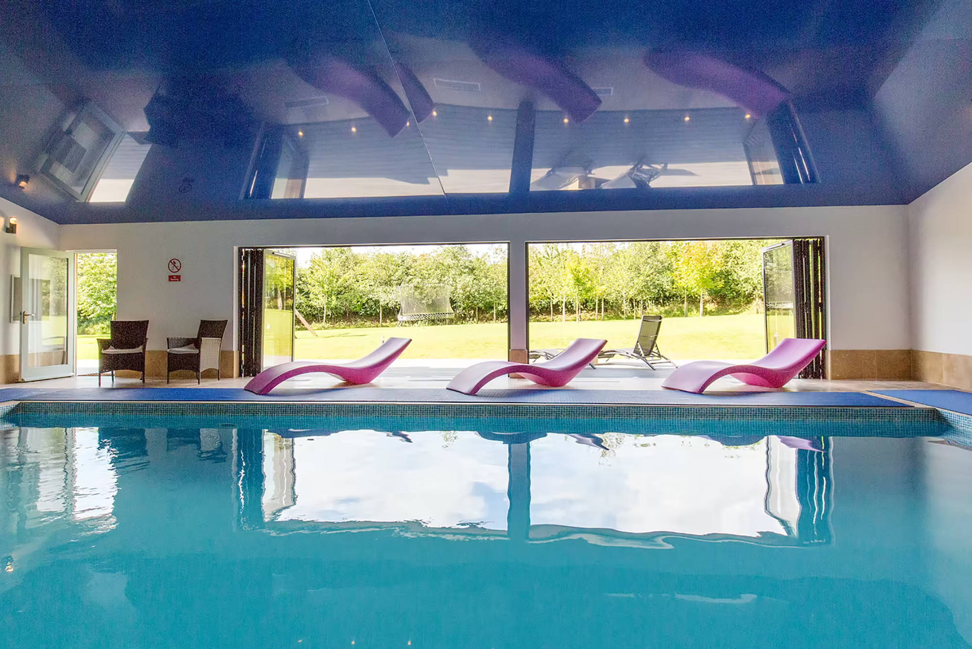 Ham Bottom: Holiday Lodge Sleeps 12+2 With Private Pool | Sleeps 12