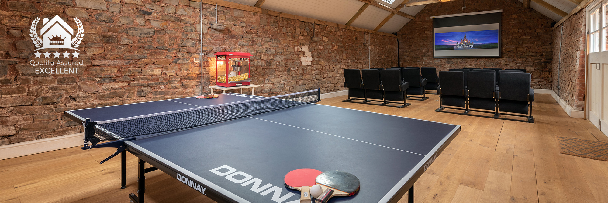 Berry House: Country House With Pool Sleeping 16 | Sleeps 12