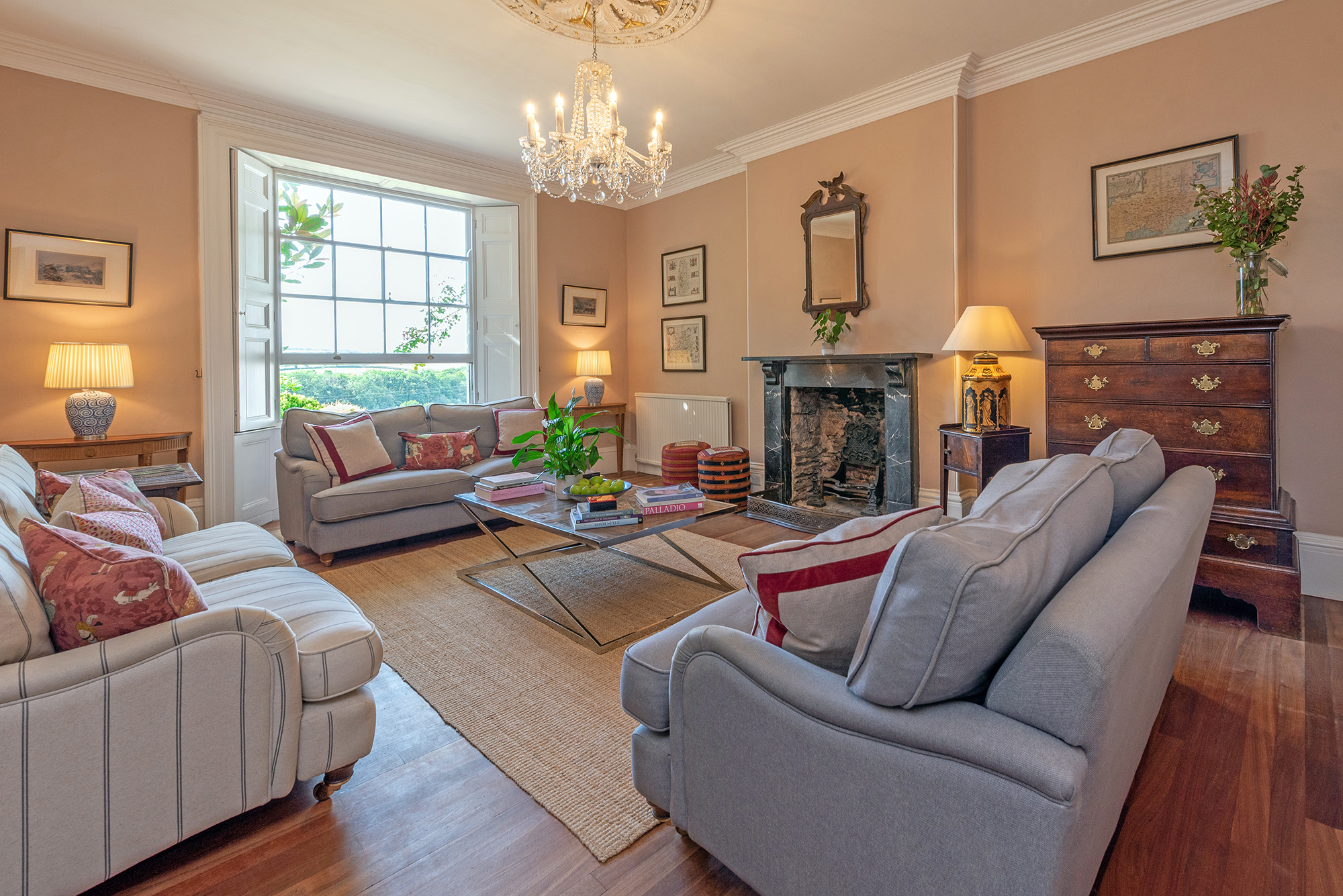 Berry House: Country House With Pool Sleeping 16 | Sleeps 12