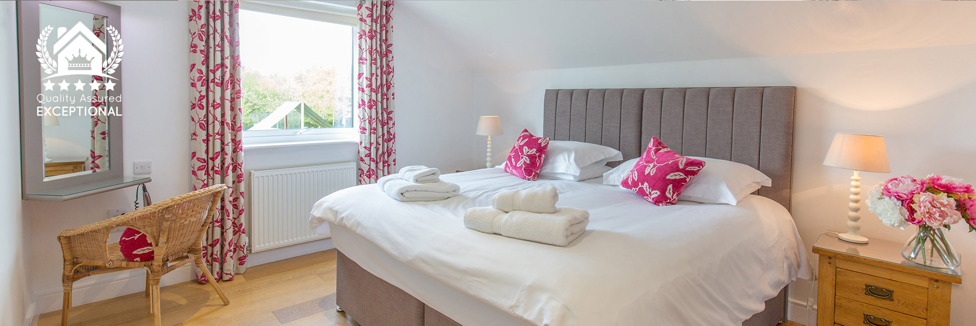 Ham Bottom: Holiday Lodge Sleeps 12+2 With Private Pool | Sleeps 12