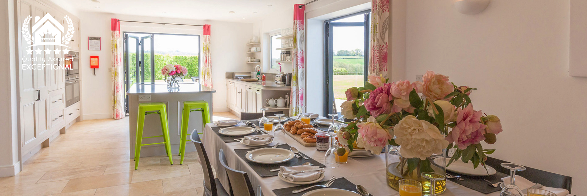 Ham Bottom: Holiday Lodge Sleeps 12+2 With Private Pool | Sleeps 12