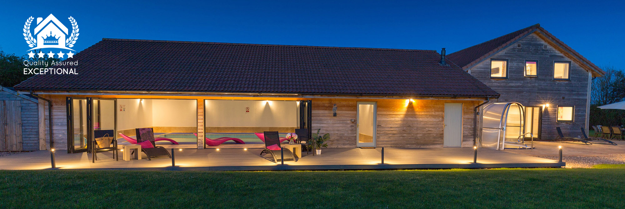 Ham Bottom: Holiday Lodge Sleeps 12+2 With Private Pool | Sleeps 12